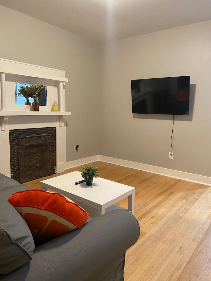 Relaxing Modern Home - Troy, NY