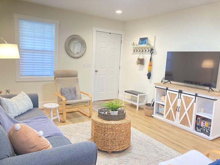 Rosie’s Cozy Cottage - Wilmington, NC