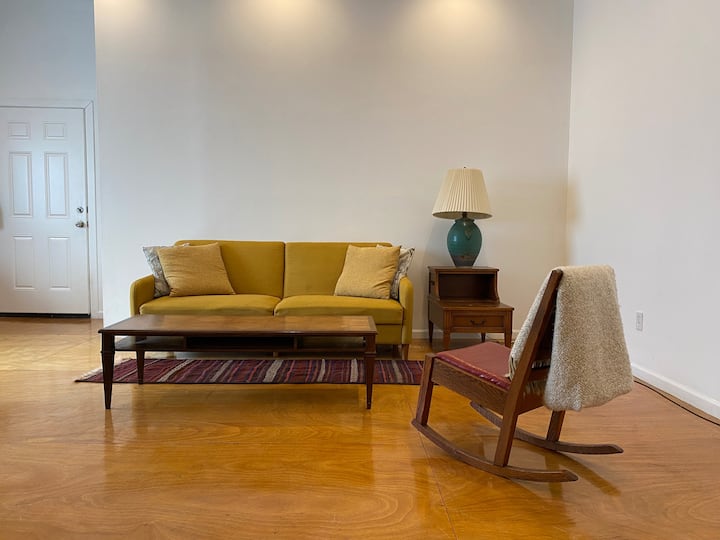 Modern Loft Style With Access & Convenience - Chicago