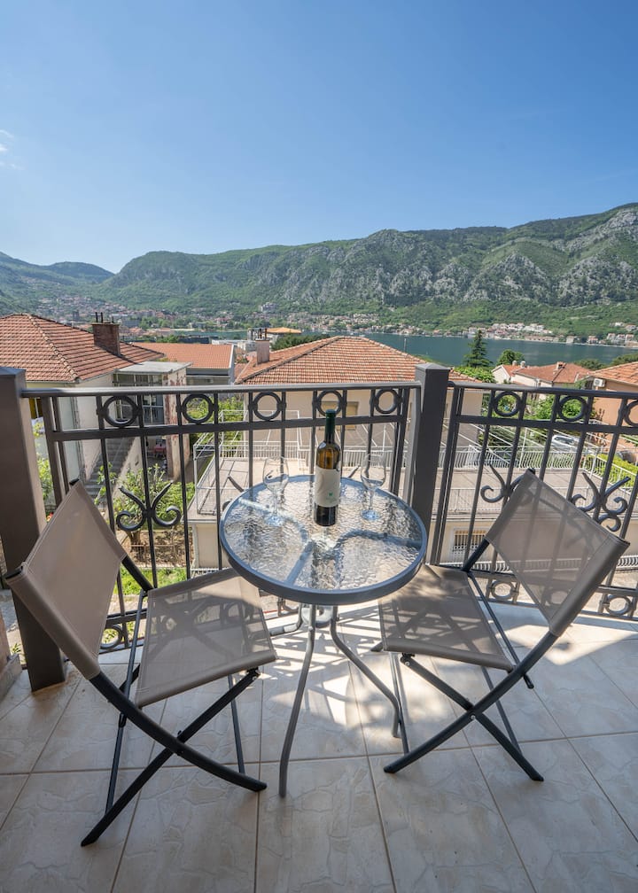 Studio U Blizini Starog Grada - Kotor