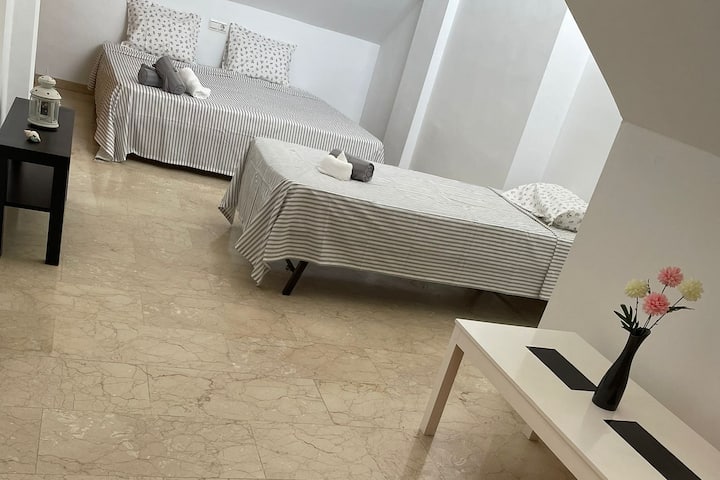Habitacion Con Baño Compartido Md2 - Moncada