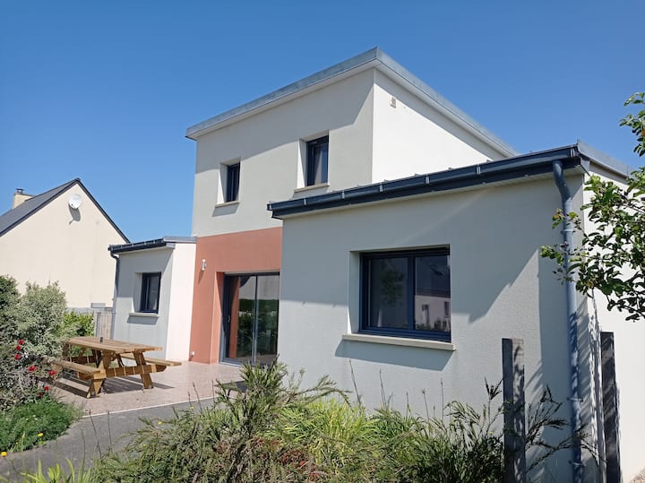 Maison à 1.5 Km De La Plage - Saint-Nic