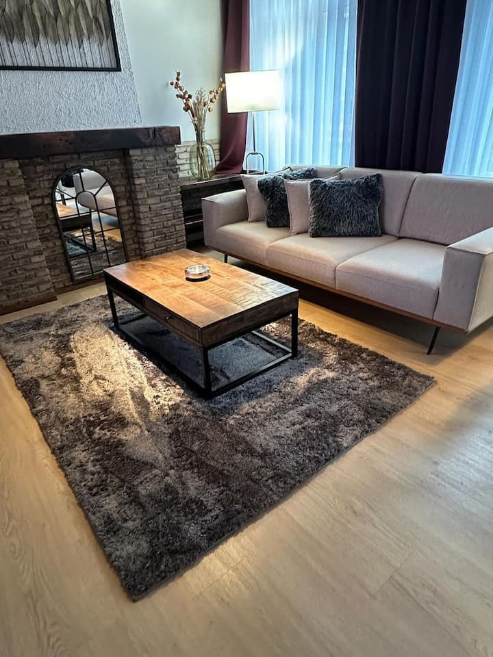 *North* Station * 1st Floor - Brussels