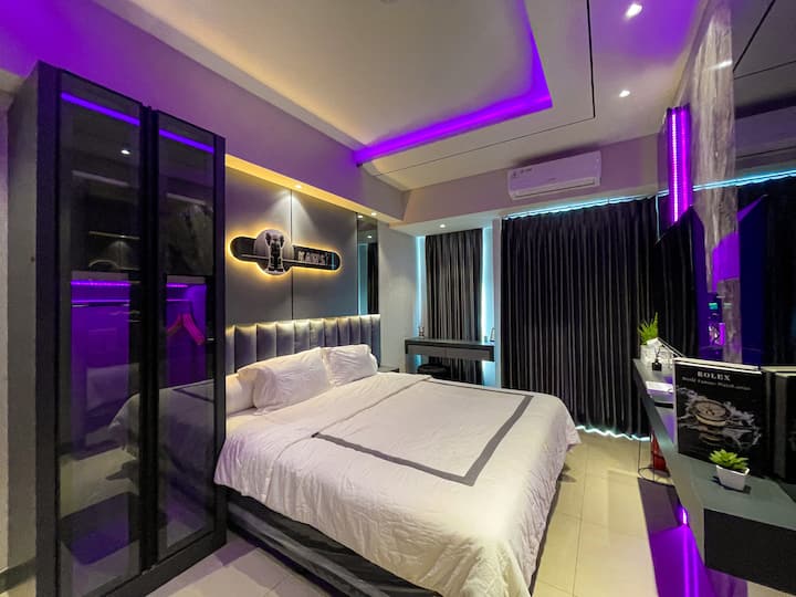 Monochrome La Casa Iv At Anderson - Surabaya