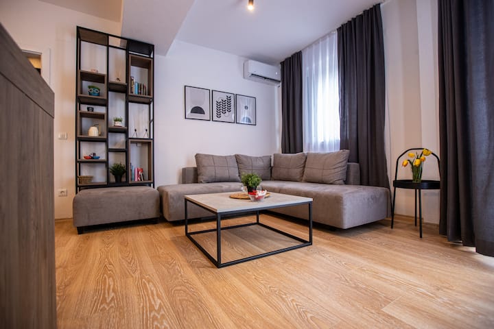 Luxury Near Lake Ohrid Apart. Modern Ozark Escape - Ohrid