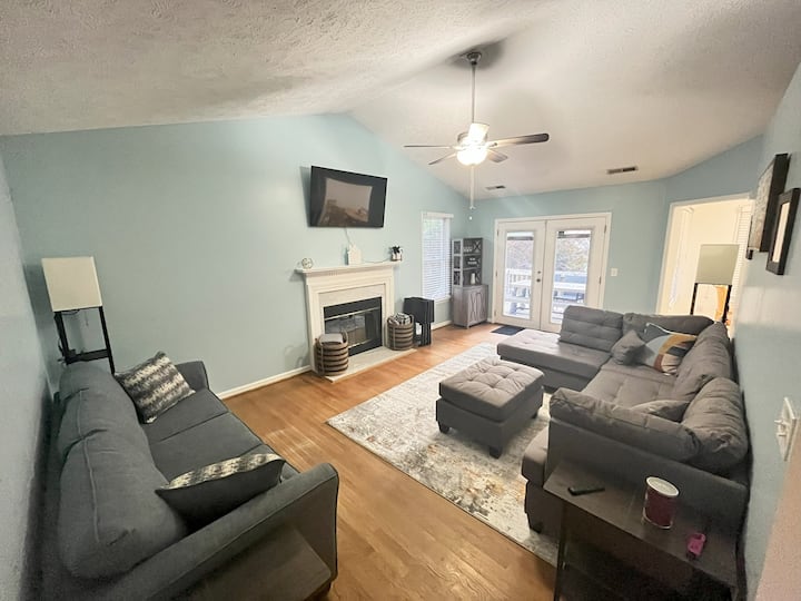 7 Bed~pets~large Living~deck~central Wilmi - Wilmington, NC
