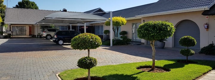 Nini's Hut - Guest Home For Me - Boksburg