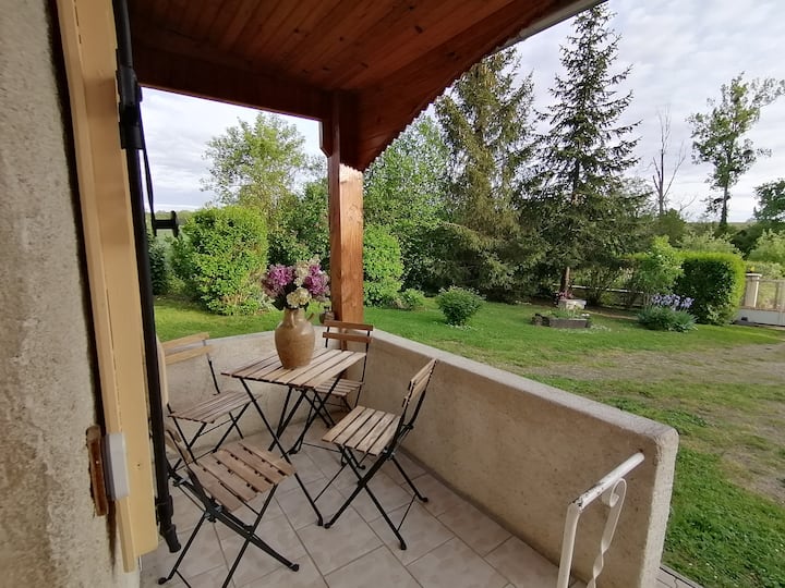 Les Petits Lilas : Maison De Campagne Au Calme - Lezoux