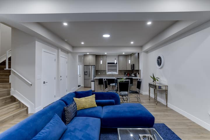 Family Retreat• Near Whyte• Rogers Place - Edmonton