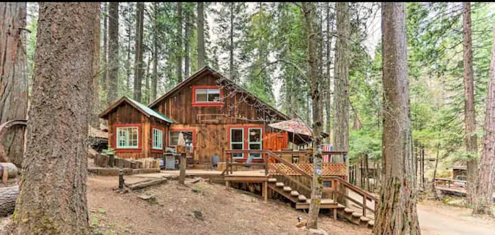 Davis Family Cabin - Fish Camp