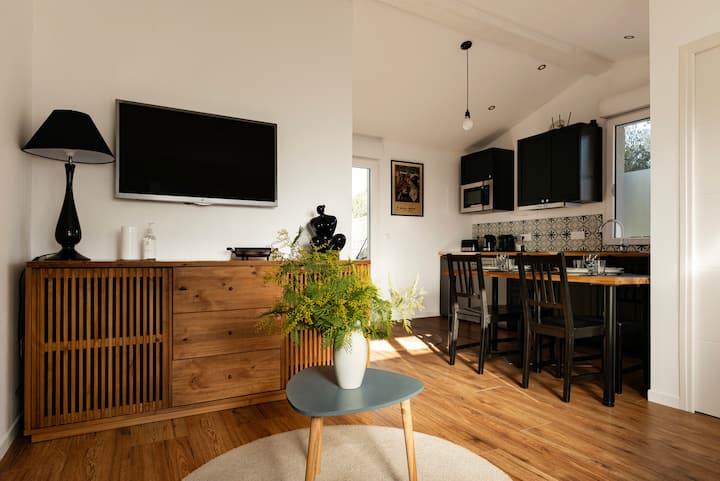 Les Azeroliers De La Cité à 5 Km De Carcassonne - Aude