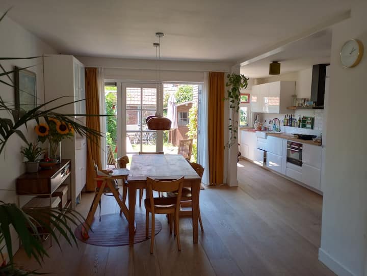 House Near Beach & Amsterdam With Cosy Cat - Heiloo