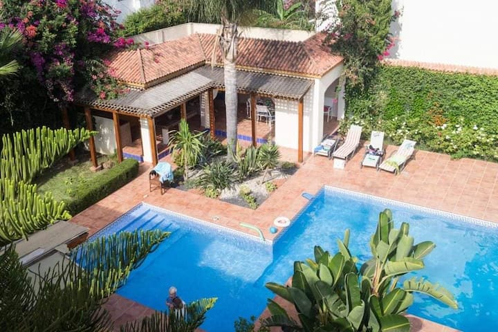 Villa Haut Standing  Mdiq - Castillejos