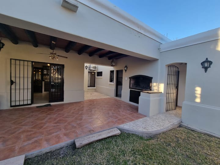 Casa Barrio Del Bono - San Juan, Argentina