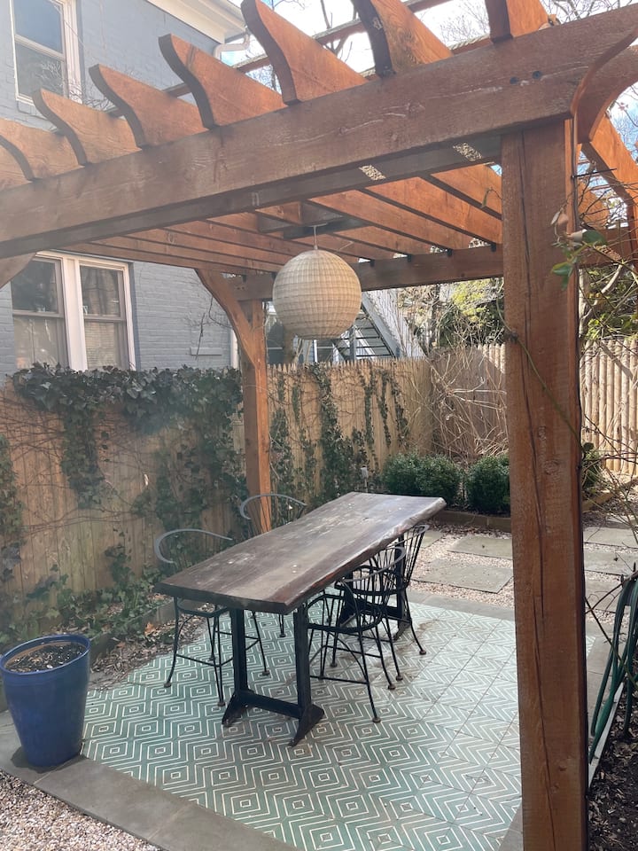 The Consulate - New Haven, CT