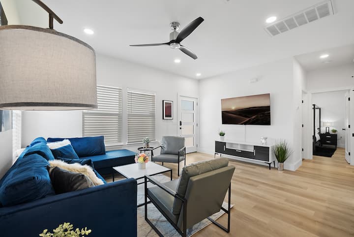 Gorgeous Ne Austin Haven ~ Close To I35 ~Backyard! - Austin, TX
