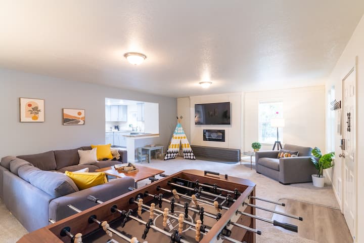 Charming Bungalow With Hot Tub On Acreage - Happy Valley, OR