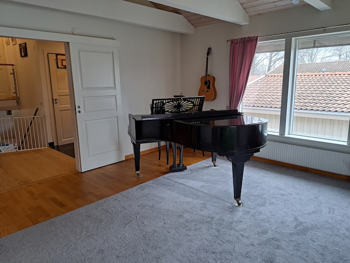 Rymlig Och Familjevänlig Villa - Habo