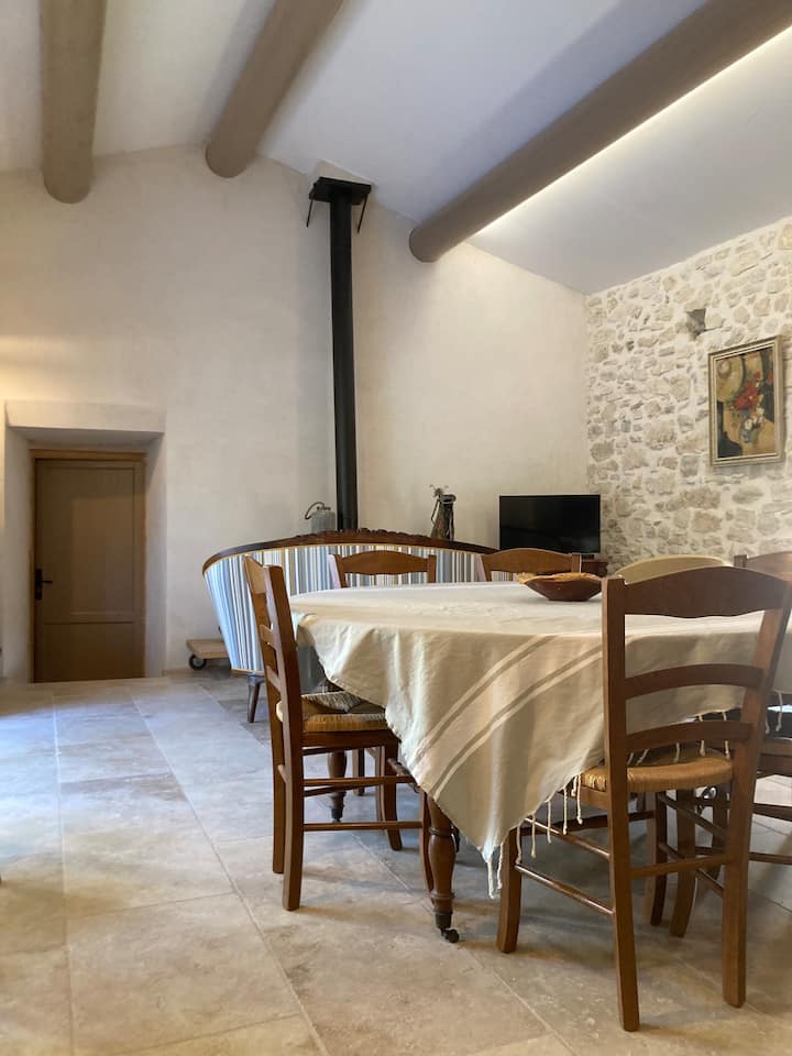 Gîte 4 Personnes Au Pied Du Luberon - Cucuron