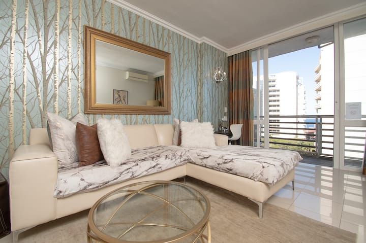 201 Lighthouse Mall - Umhlanga