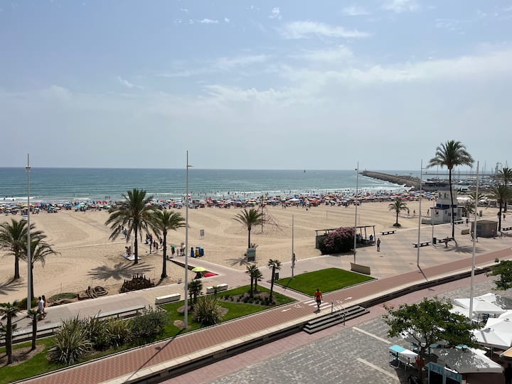 1st Line Beach Apartment - With Pool - Gandia