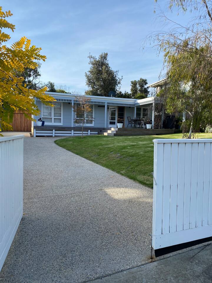 Charming Cape Woolamai Escape - San Remo