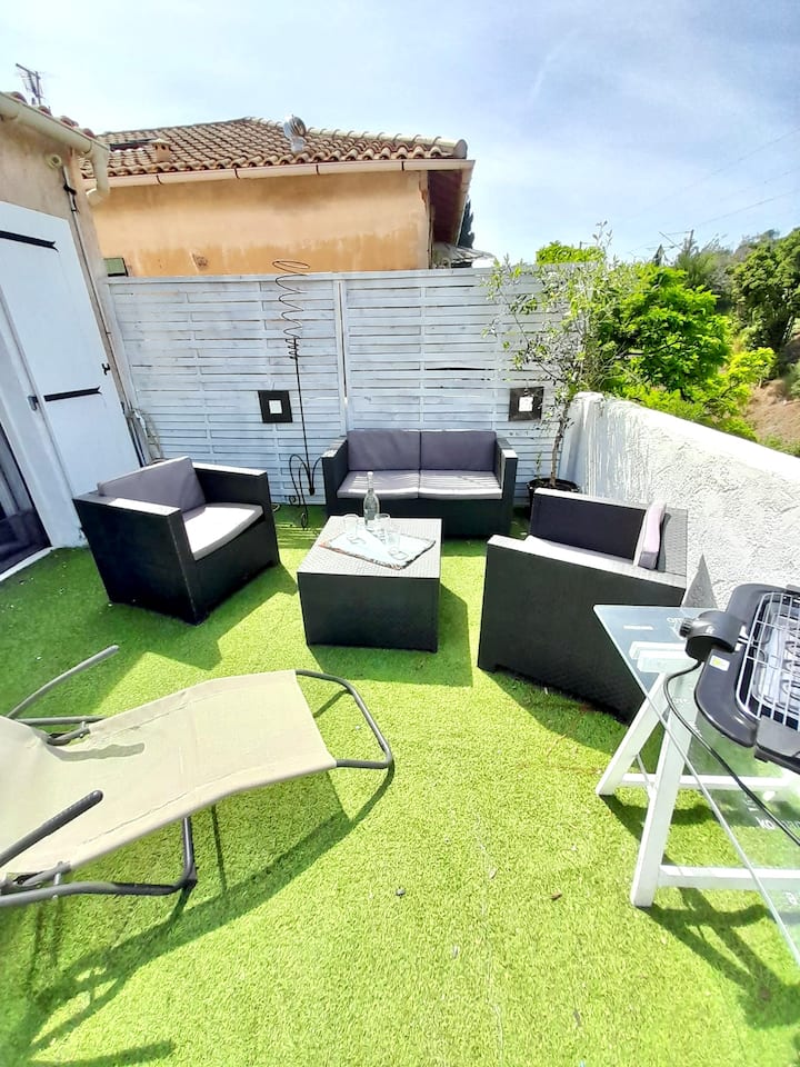 T3 Haut De Villa Avec Terrasse Privée De 25m2 - Toulon