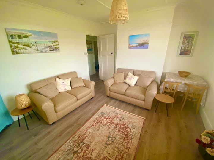 'Merryn' Apartment In Mullion - Kynance Cove