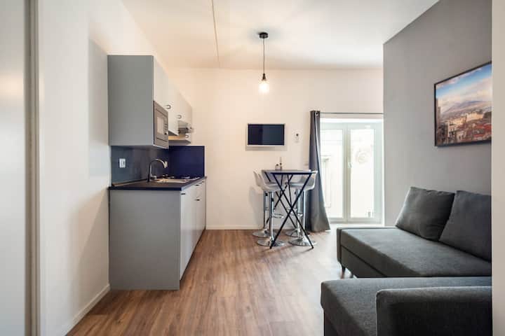 Lovely Apartment In The Center Of Naples - Aeropuerto de Nápoles - Capodichino (NAP)