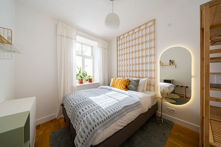Free Parking | Charming Design Haven | Smart Tv - Riga