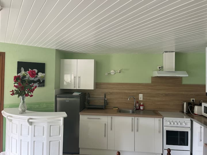 Petite Maison Dans Sarlat Avec Piscine Et Parking - Sarlat-la-Canéda