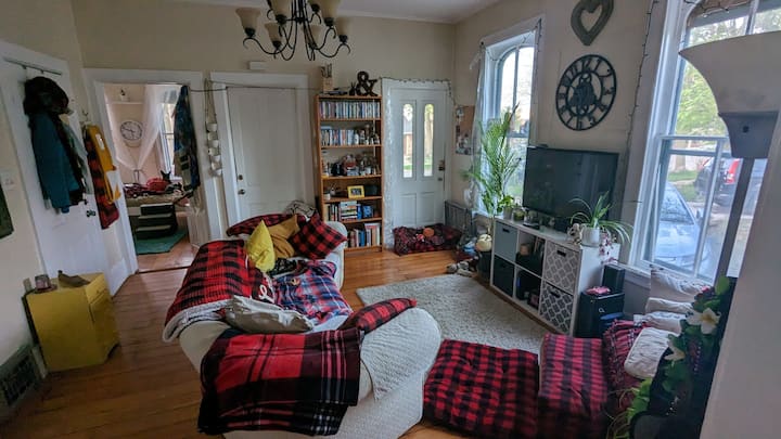 One Bedroom In Brewers Hill, Near Downtown - Milwaukee