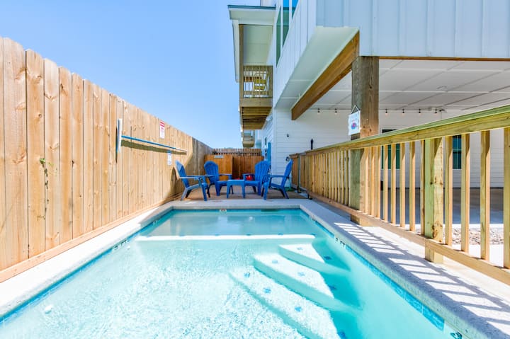 Sunshine On Nine-privateheatedpool/beach/newbuild - Port Aransas, TX