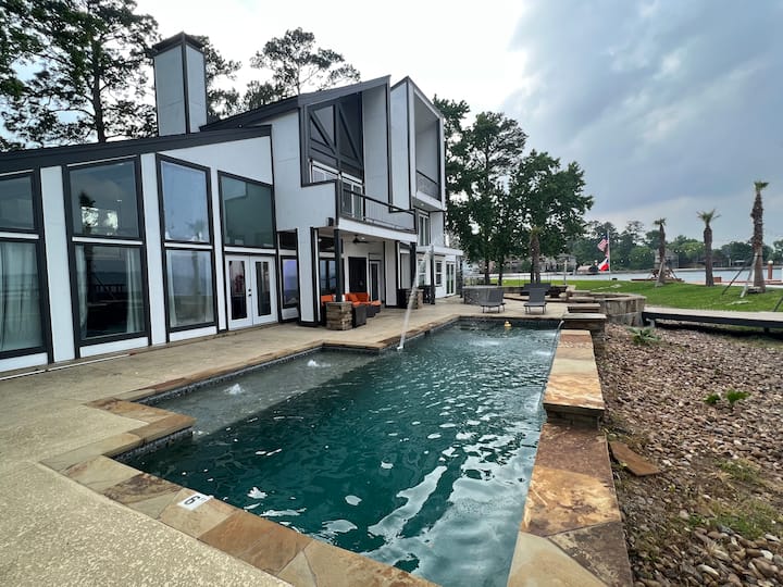 "The Lake House" In Conroe - Conroe, TX