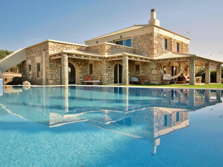 Luxury Villa Armonia With Swimming Pool - Pitsidia