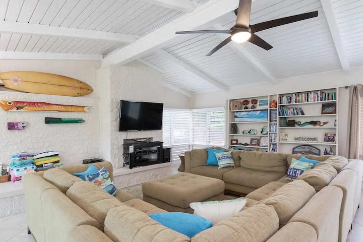 The Ohana Beach House - Kailua Beach, HI