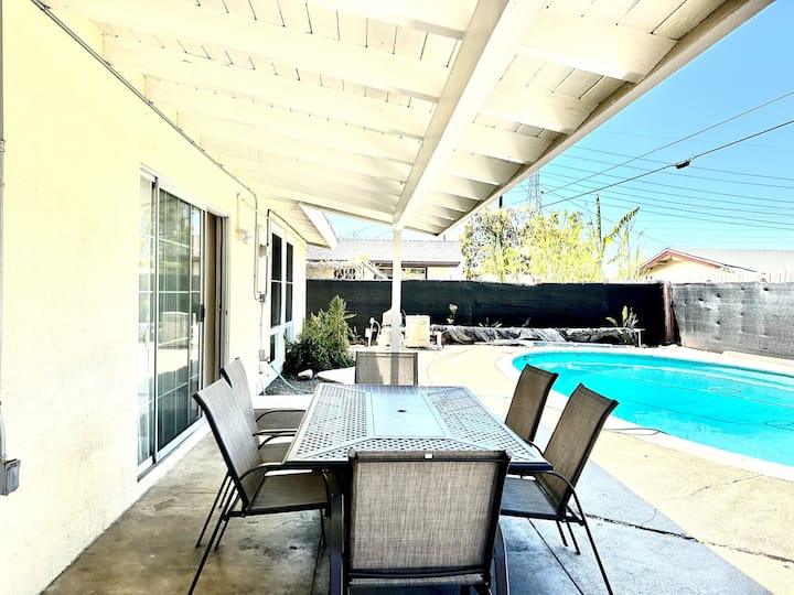 Cozy House 3bedrooms 2baths, Pool, Near Disneyland - Cypress, CA