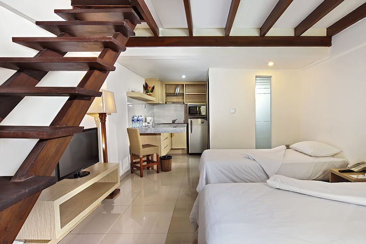 Legian Sunset Cozy Family Loft Apartment 4 Adults - Legian