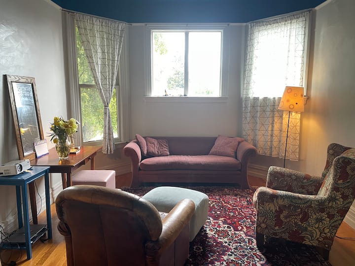 Cozy Two Bedroom Apartment - Berkeley