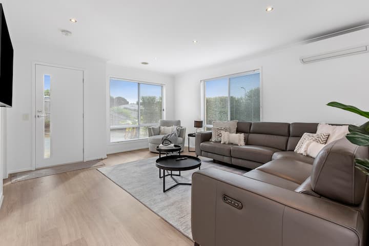 Haven In Grove- Family Beach Getaway! Cosy, Modern - Ocean Grove