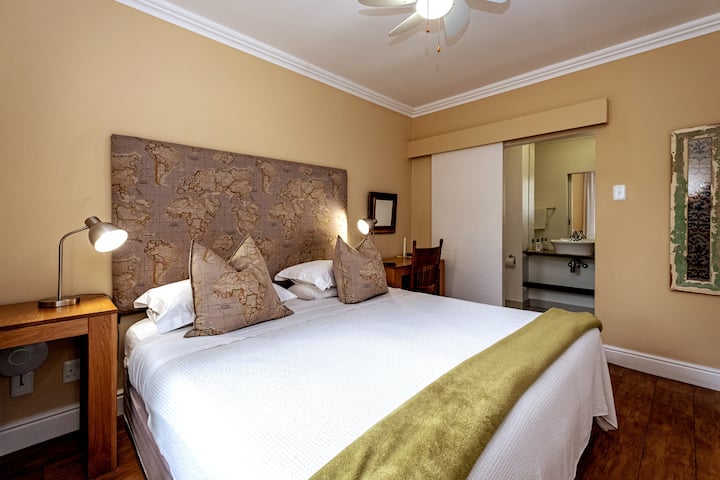 Apartment In The Heart Of George - George