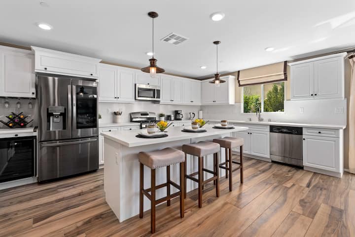 Gated Community | Snug 4br Home E#41562 - Loma Linda, CA