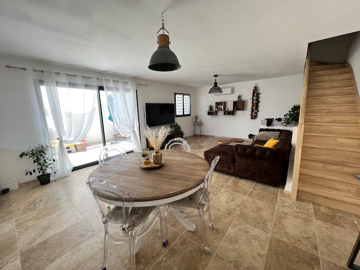 Charmante Maison De Village - Vauvert