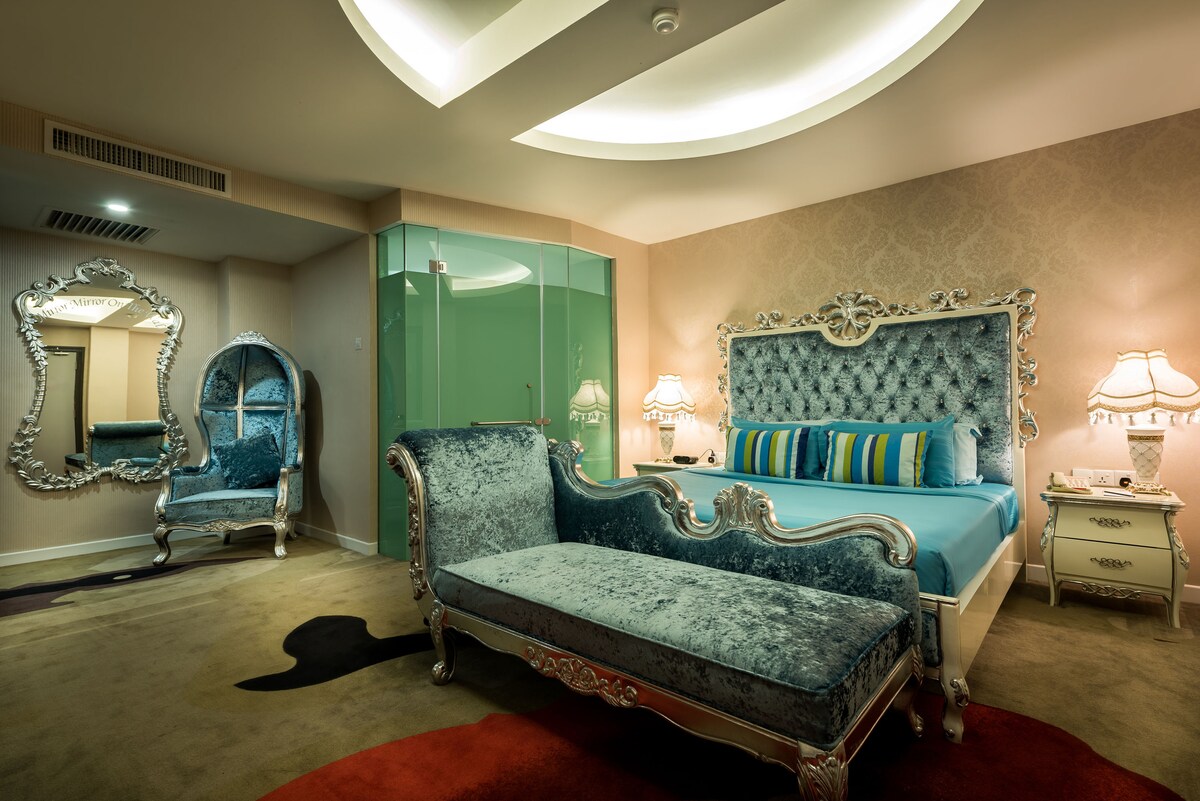 Princess Room with Bathtub >PUDU - Hotels for Rent in Kuala Lumpur ...