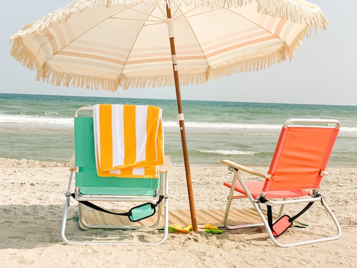 2-min Walk To Beach • Family-ready • Pool + Spa - North Myrtle Beach, SC