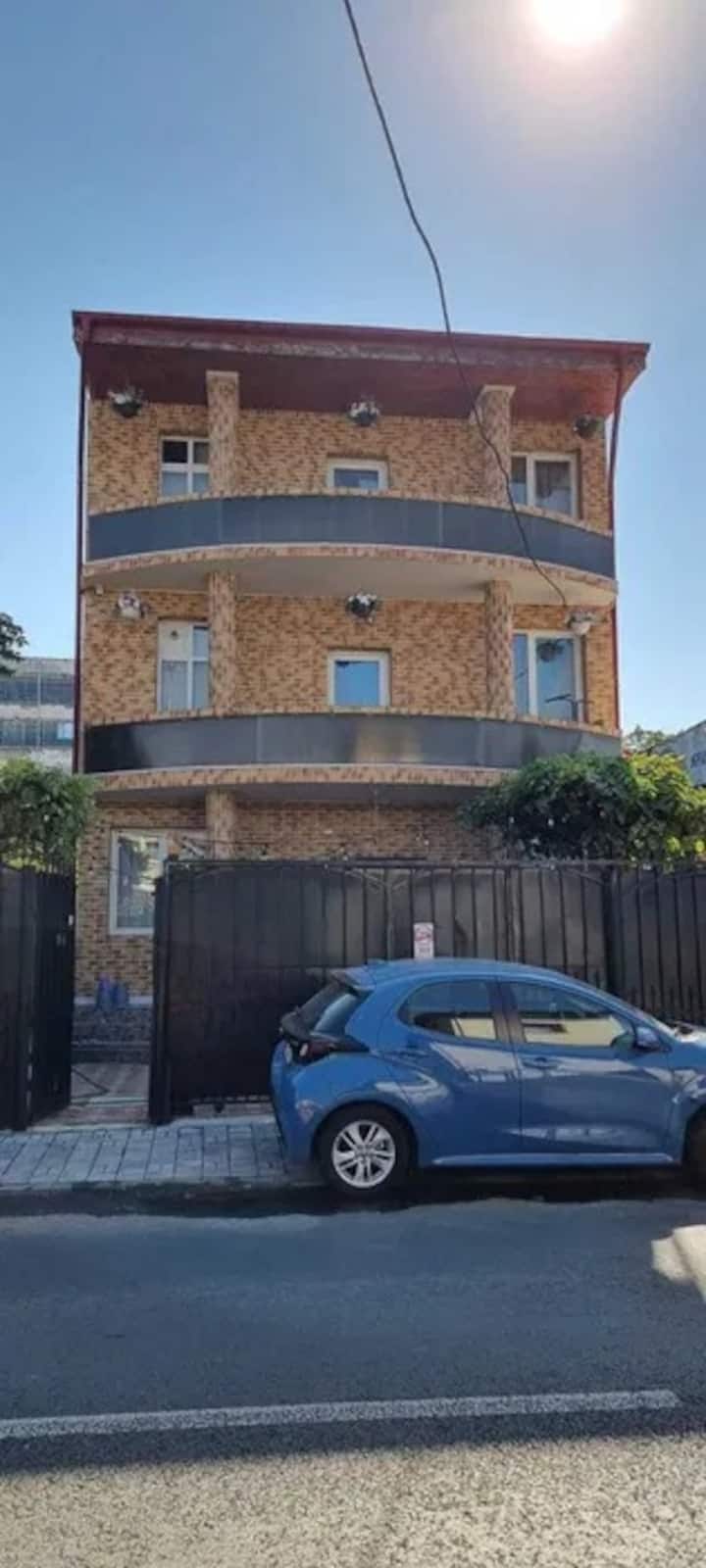 Beautiful And Spacious House - Cernica