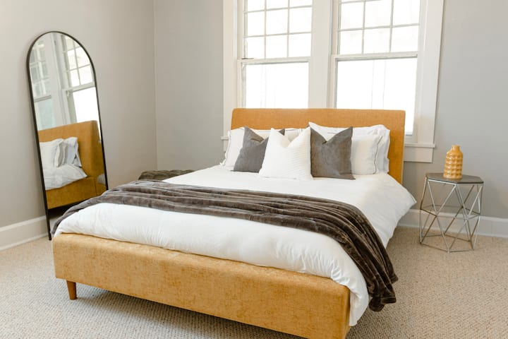 2 Bd Luxury Downtown Loft - Abingdon, VA