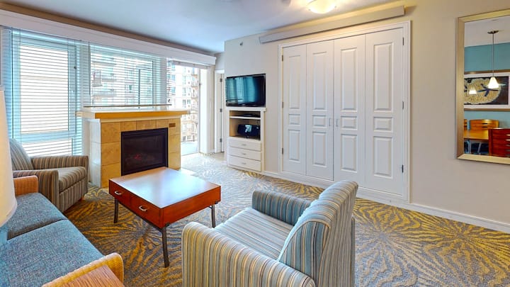 Seaside Resort - Deluxe 2 Bedroom - Assignment 4 - Seaside, OR