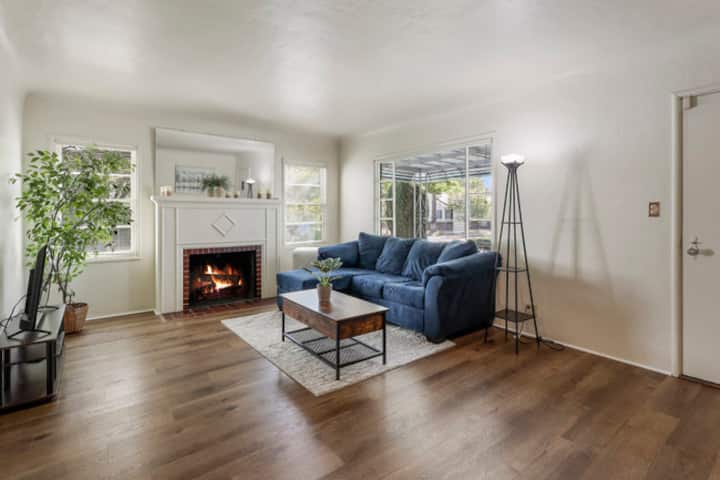 Updated Craftsman In Central Area - Stockton, CA