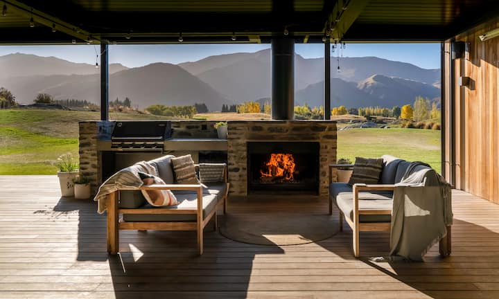 Idyllic Arrowtown With Mountain Views - Cardrona Alpine Resort
